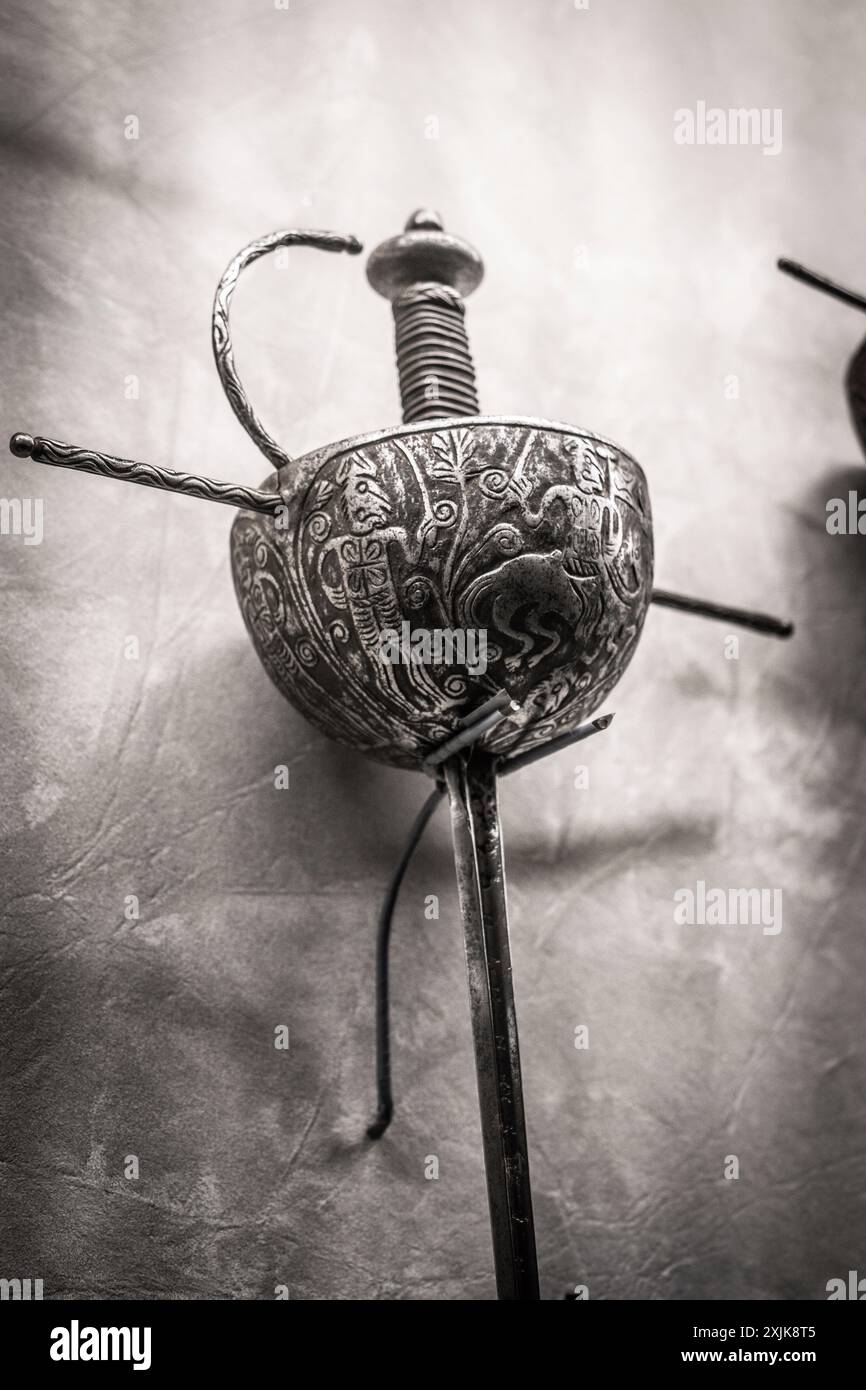 sword with cup handle, Solingen-Germany, 17th century, Álava Armory ...