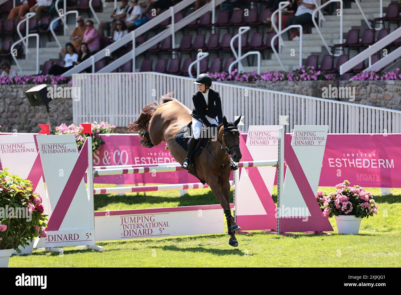 Ella Duffy of the United States with Sea Coast Naturele Van Het during ...