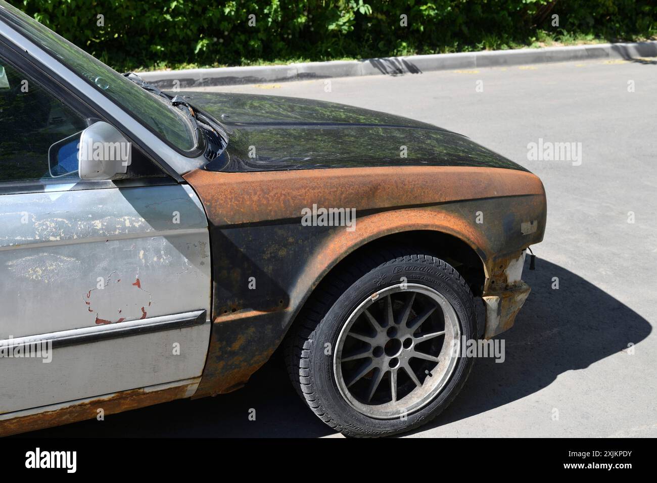 Car fragment hi-res stock photography and images - Alamy