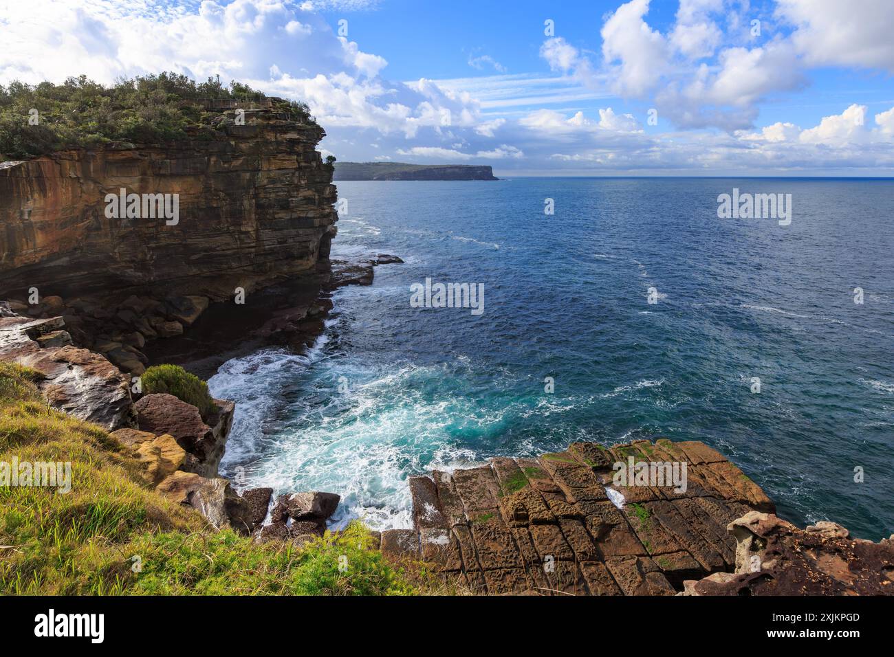 The coastal cliffs of "The Gap" looking down on the Tasman Sea in ...