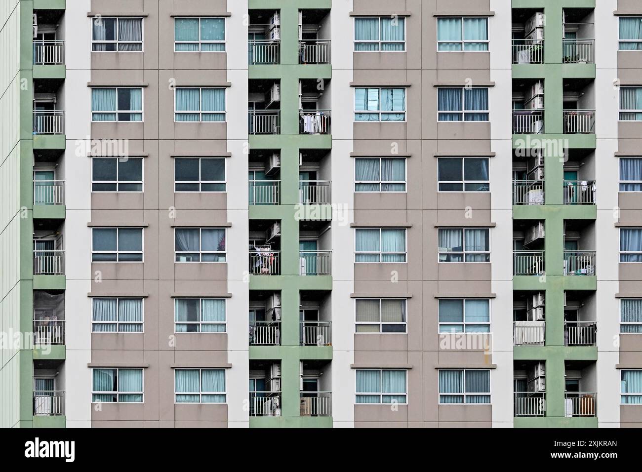 Residential block facade Stock Photo - Alamy