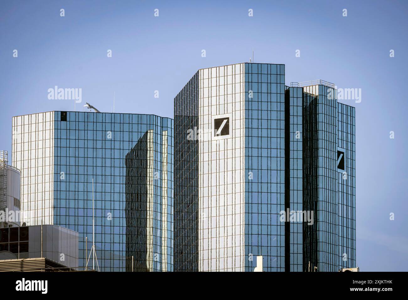 Deutsche Bank logo on both 155 metre high twin towers in the banking ...