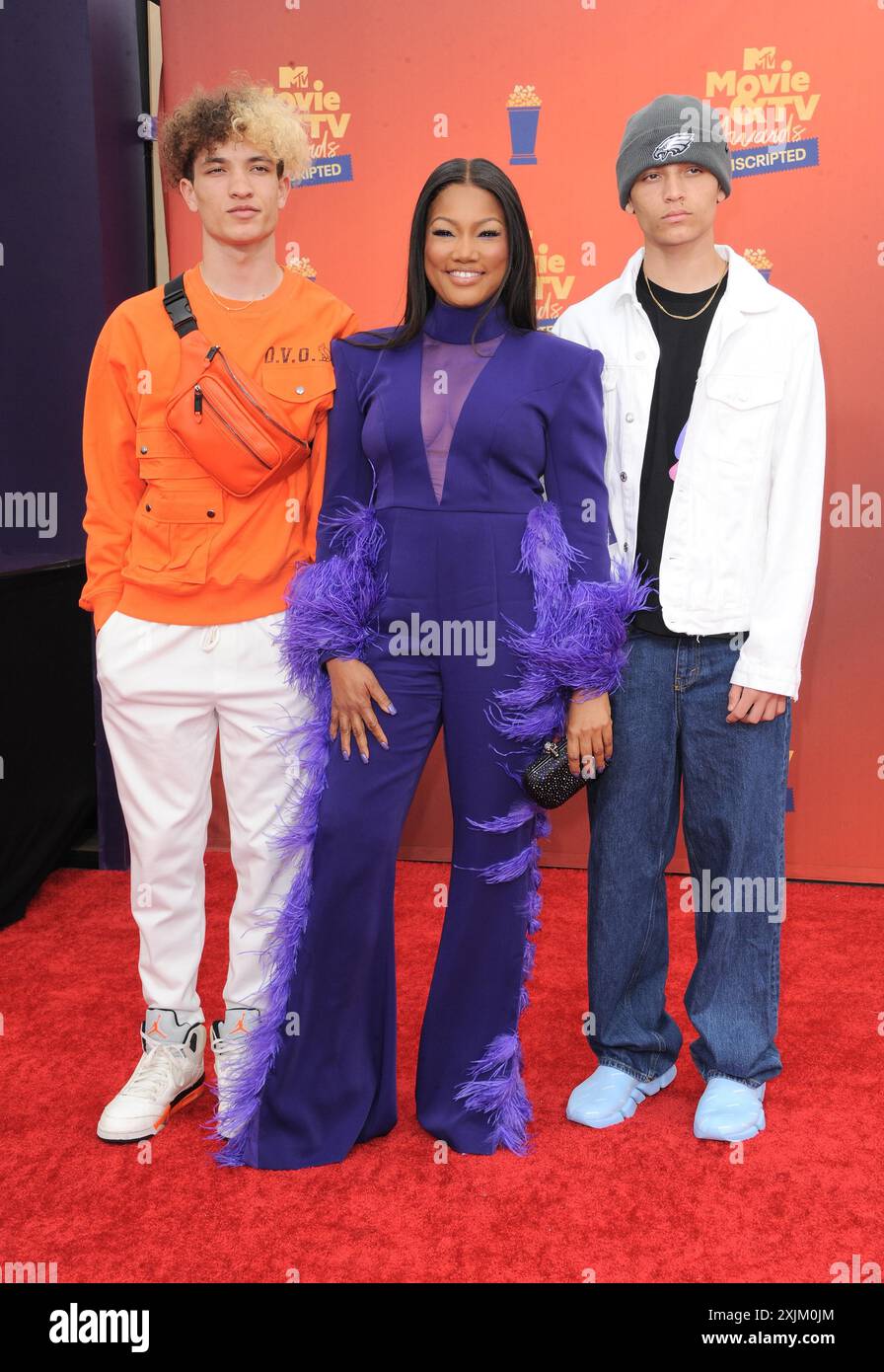 Jaid Nilon, Garcelle Beauvais and Jax Nilon Stock Photo - Alamy