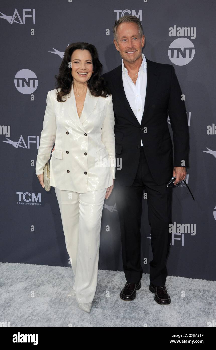 Fran Drescher and Peter Marc Jacobson at the 48th Annual AFI Life ...