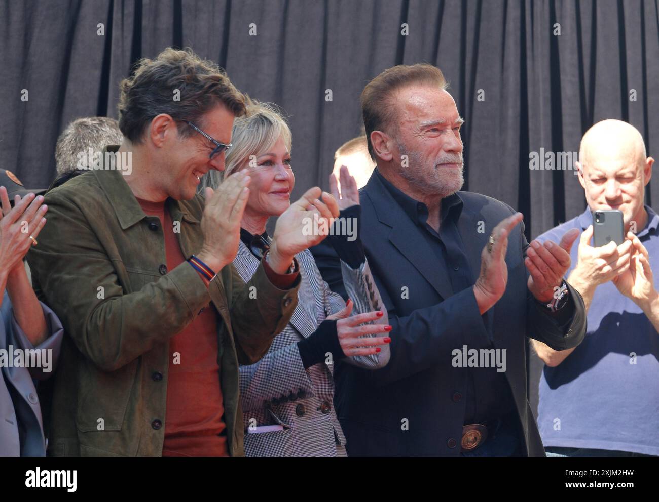 Jamie lee curtis hand and footprint hi-res stock photography and images ...