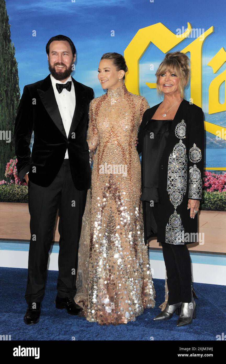 Danny Fujikawa, Kate Hudson and Goldie Hawn at the US premiere of ...