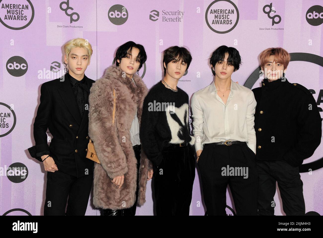Soobin, Huening Kai, Beomgyu, Yeonjun, and Taehyun of TXT at the 2022 American Music Awards held ...