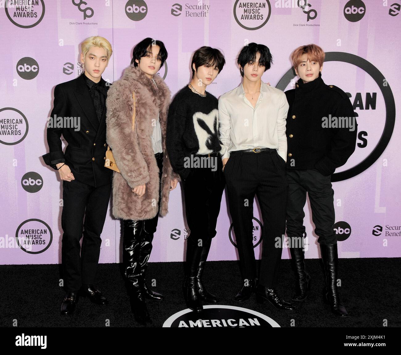 Soobin, Huening Kai, Beomgyu, Yeonjun, and Taehyun of TXT at the 2022 American Music Awards held ...