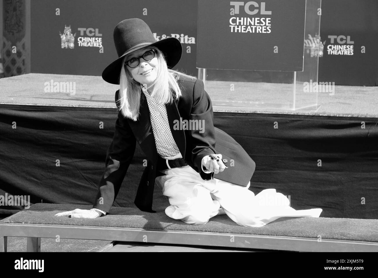 Actor ceremony Black and White Stock Photos & Images - Alamy