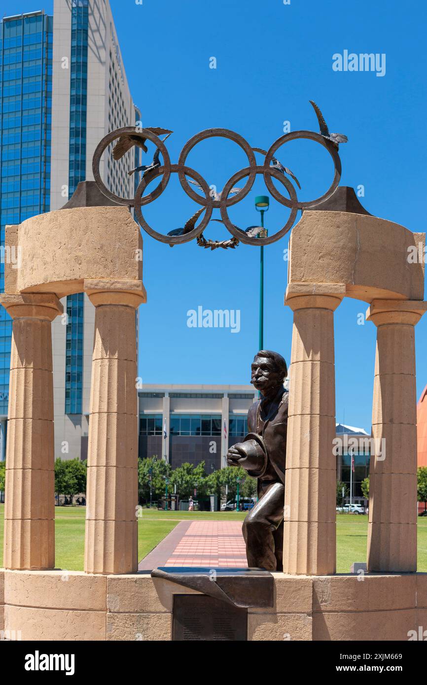 Sculpture 'Gateway of Dreams' located in Centennial Olympic Park ...