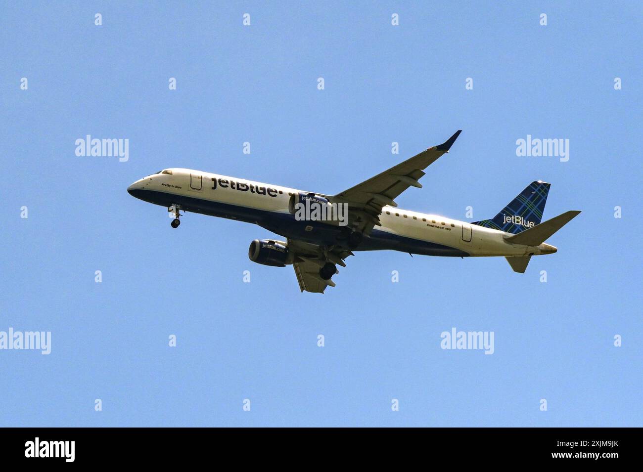 Alexandria, Virginia, USA - 1 May 2024: Embraer E190 jet (registration ...