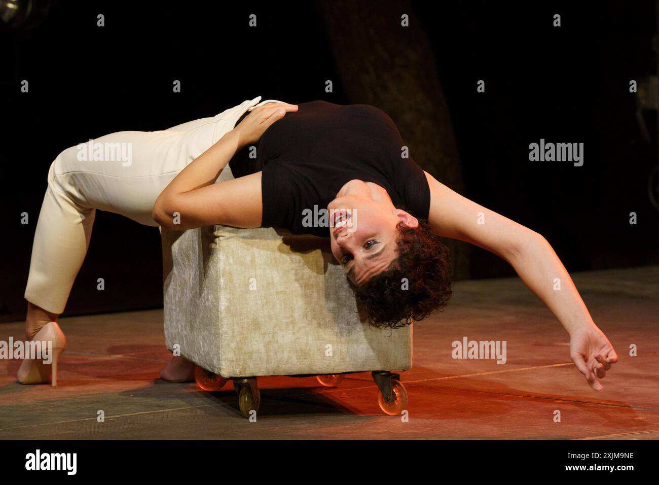 Cony, text by Sebastia Portell, Idea dramaturgy and interpretation ...