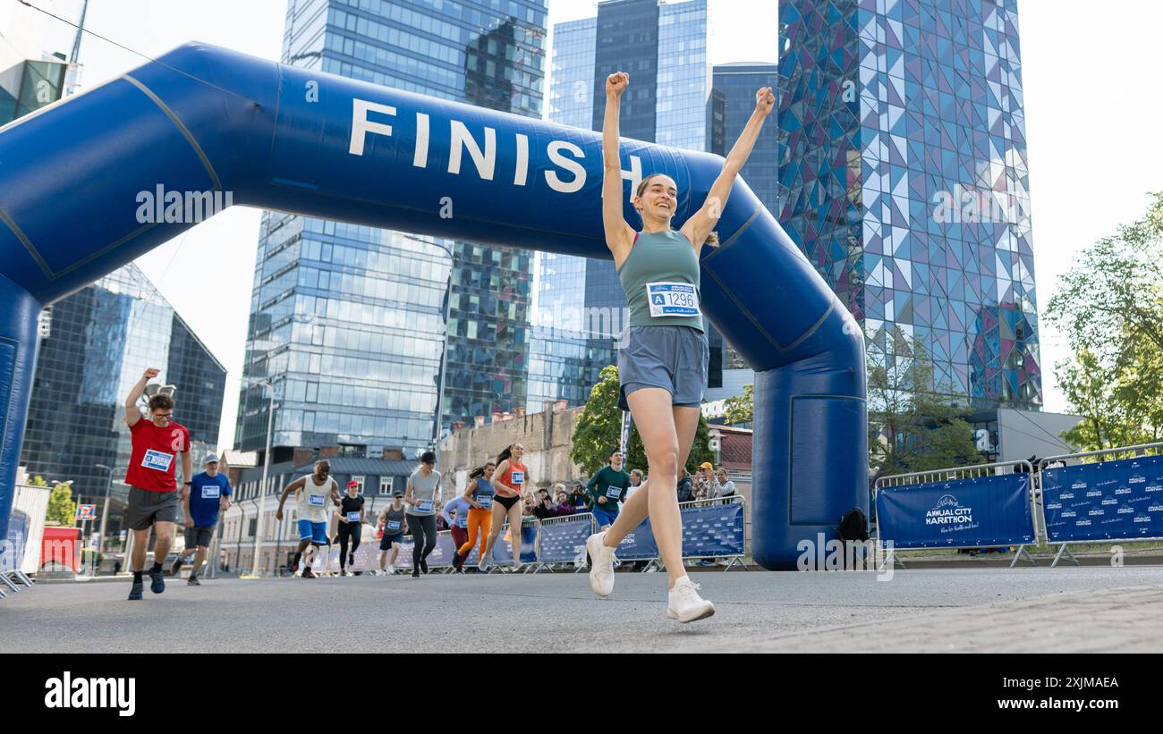 Action celebrating winners hi-res stock photography and images - Alamy