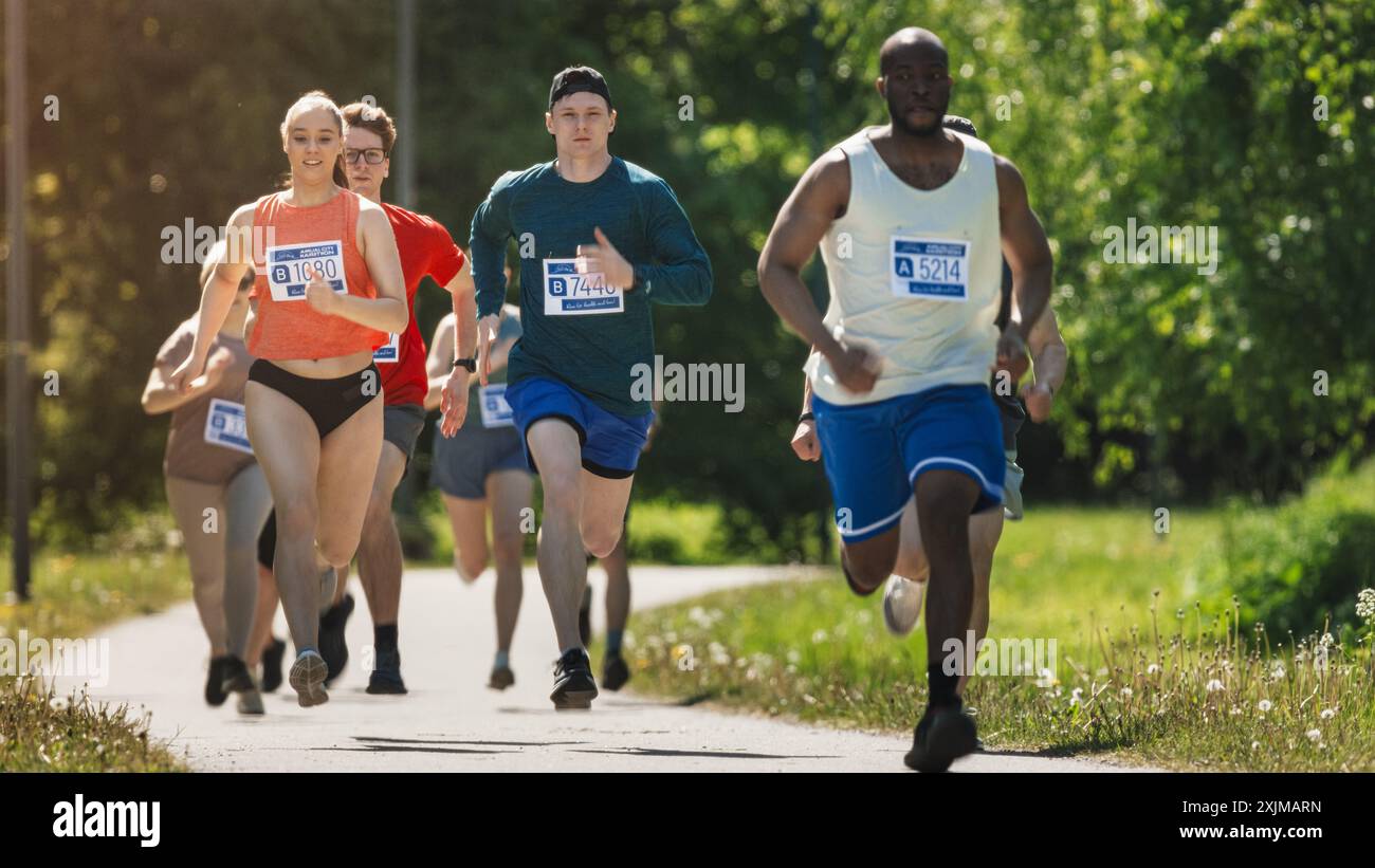 Runners finish line diverse hi-res stock photography and images - Alamy