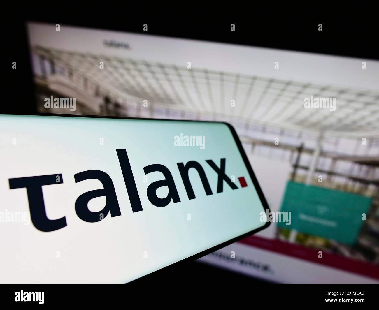 Talanx logo hi-res stock photography and images - Alamy