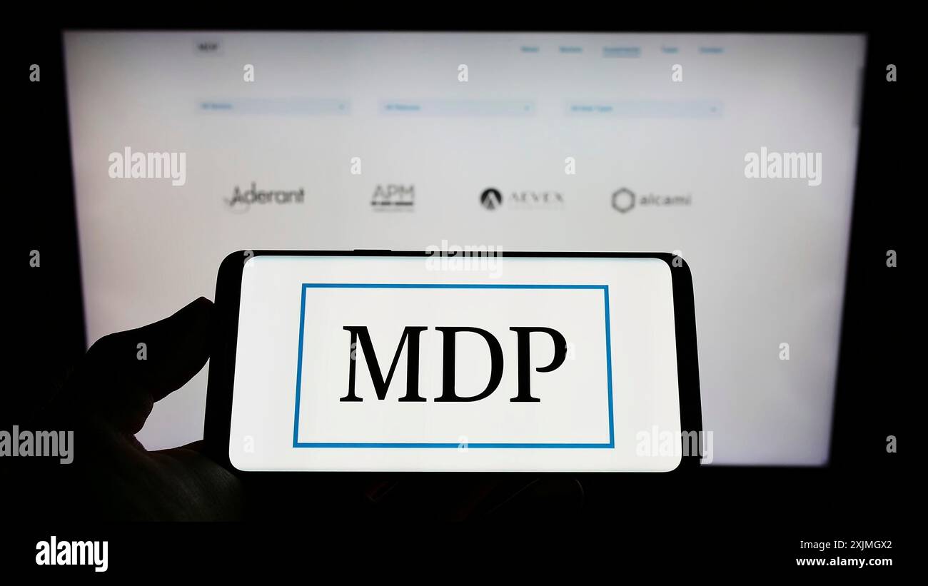 Madison dearborn partners hi-res stock photography and images - Alamy