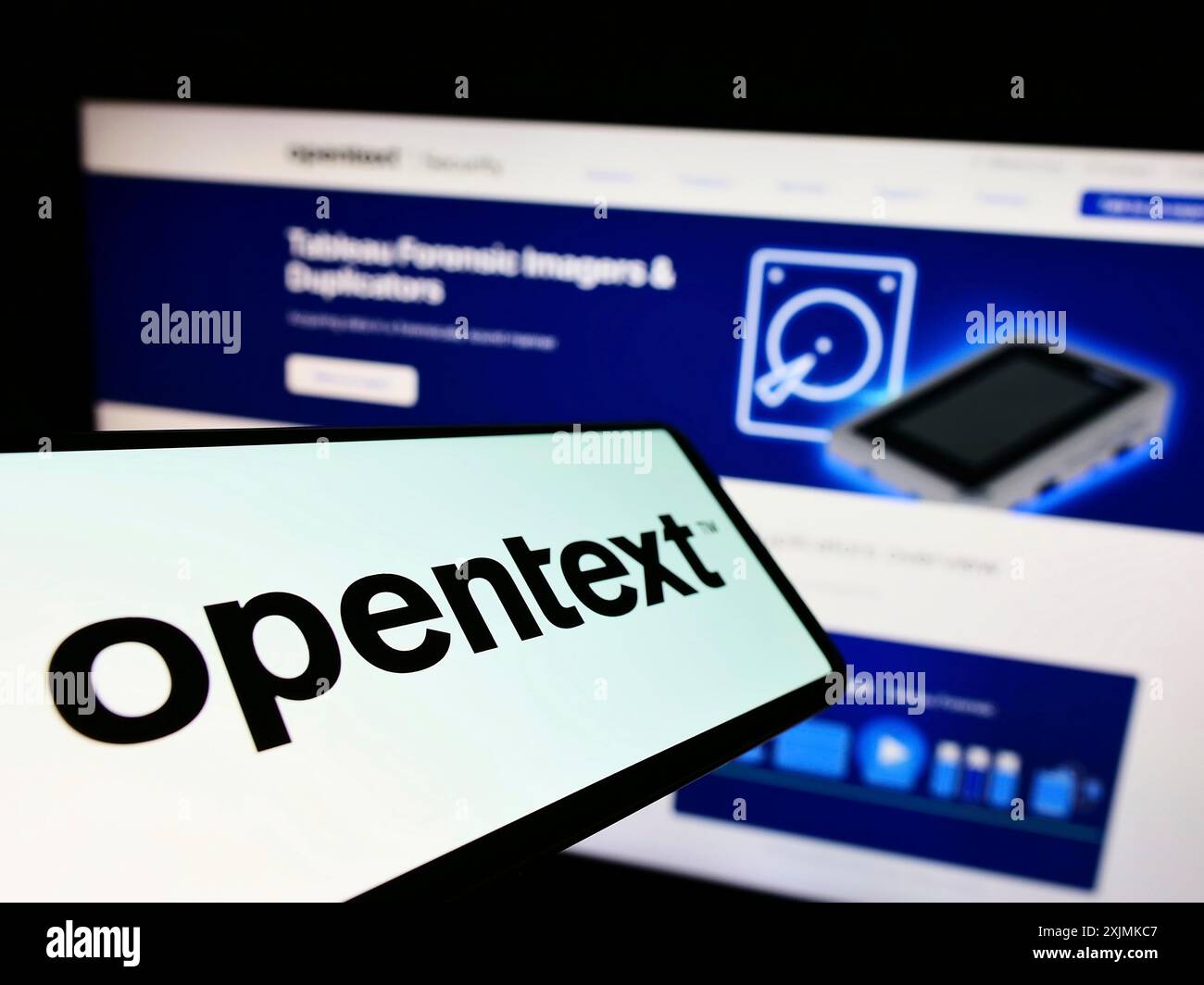 Opentext website hi-res stock photography and images - Alamy