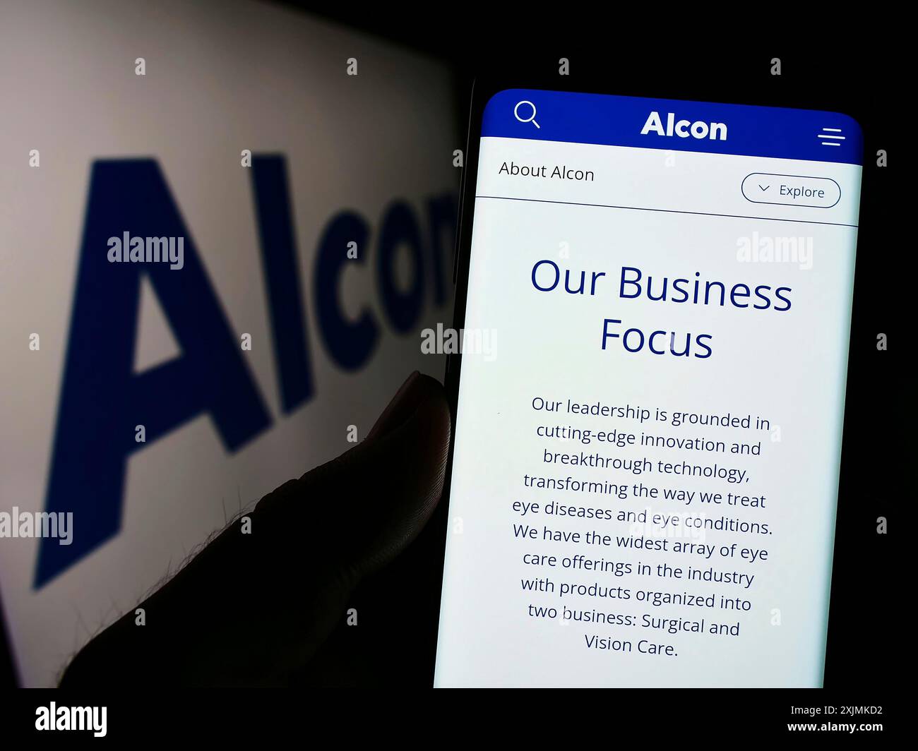 Alcon logo hi-res stock photography and images - Alamy