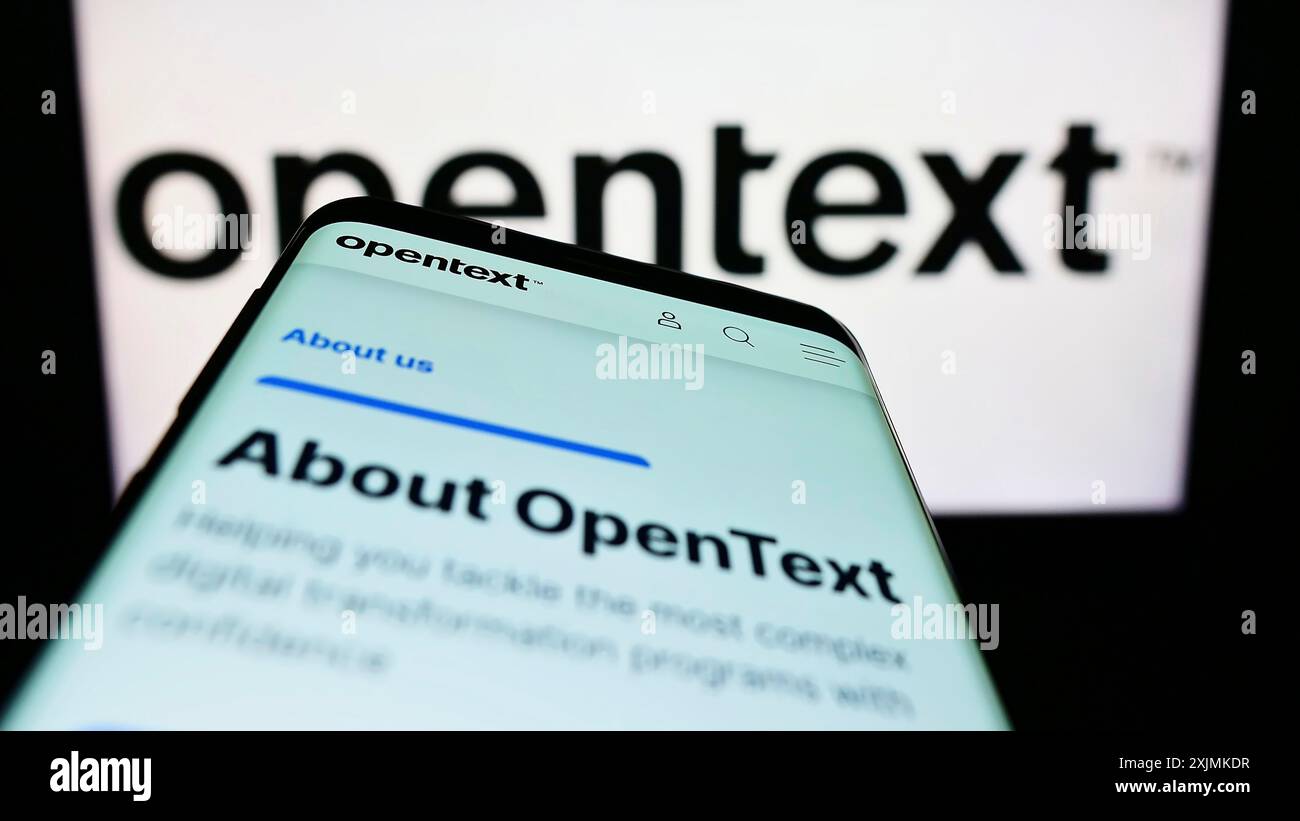 Opentext logo hi-res stock photography and images - Alamy