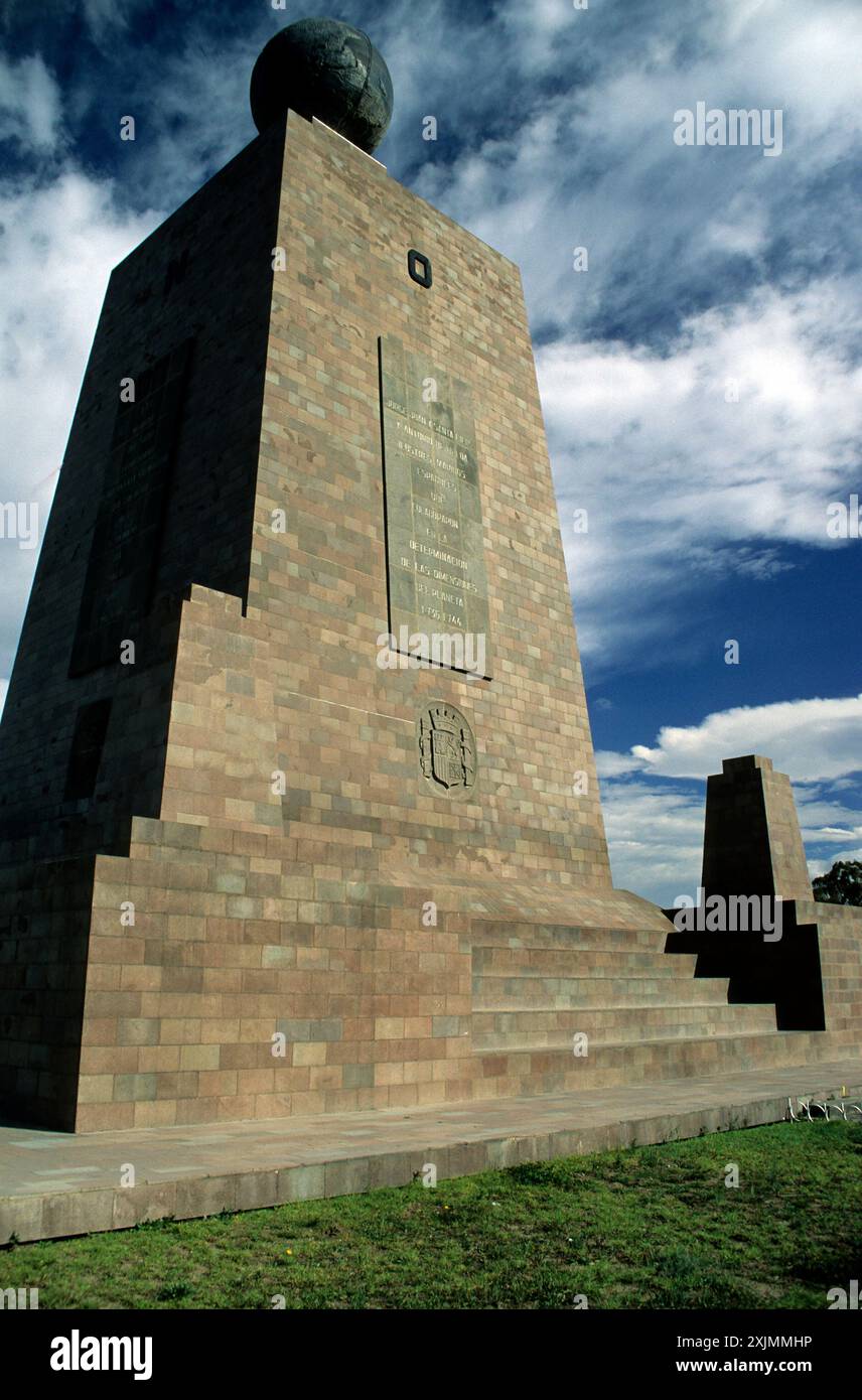 Equator Monument, Ciudad Mitad del Mundo, Ecuador Stock Photo - Alamy