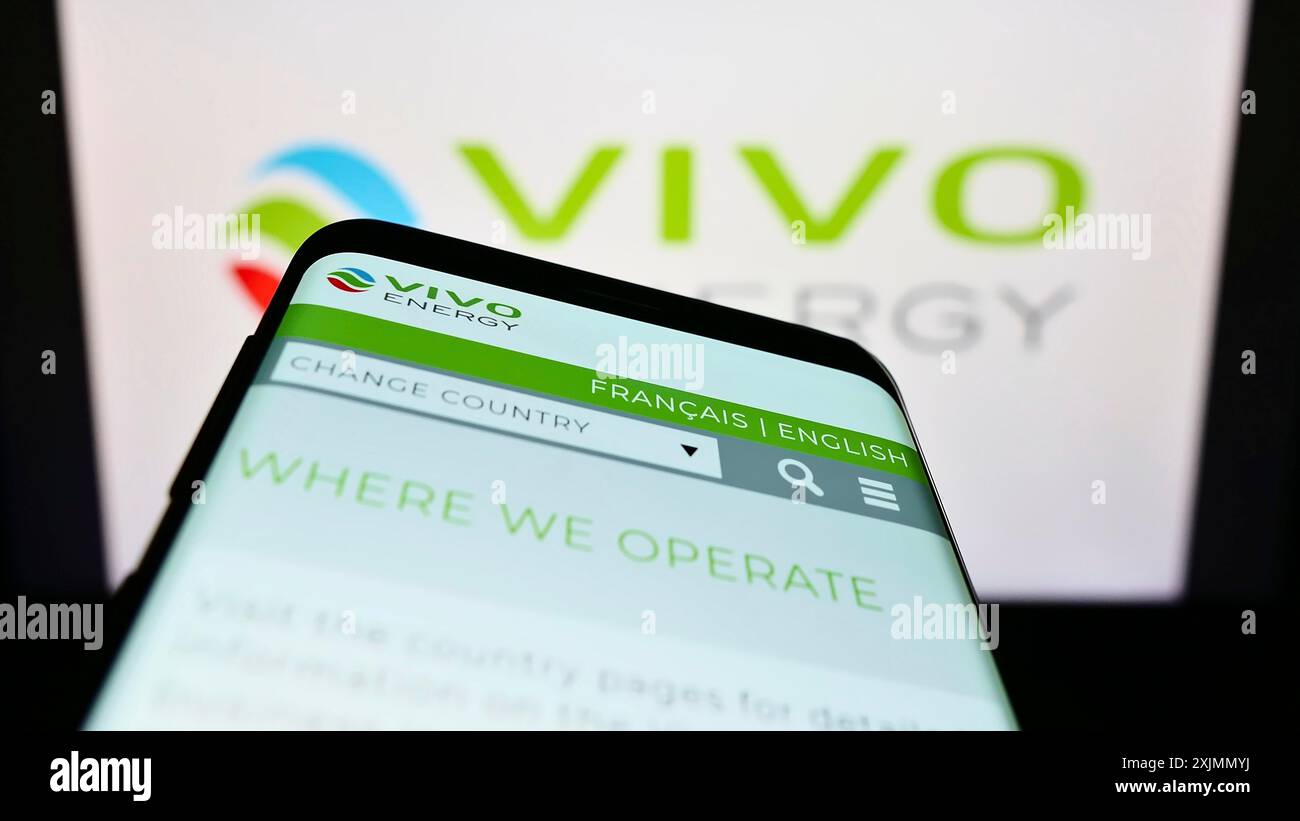 Stuttgart, Germany, 09-11-2022: Mobile phone with webpage of British ...