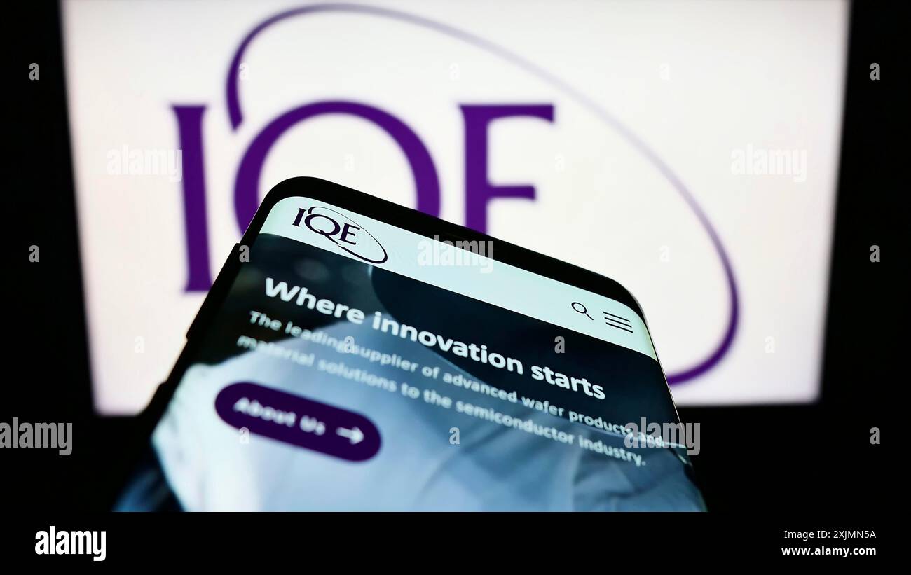 Iqe business company logo hi-res stock photography and images - Alamy