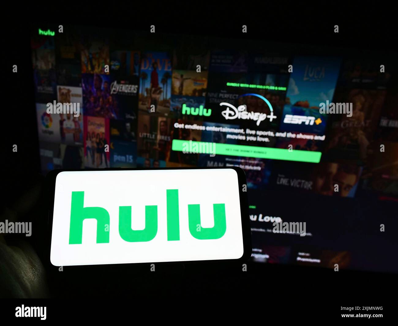 Hulu and screen hi-res stock photography and images - Alamy