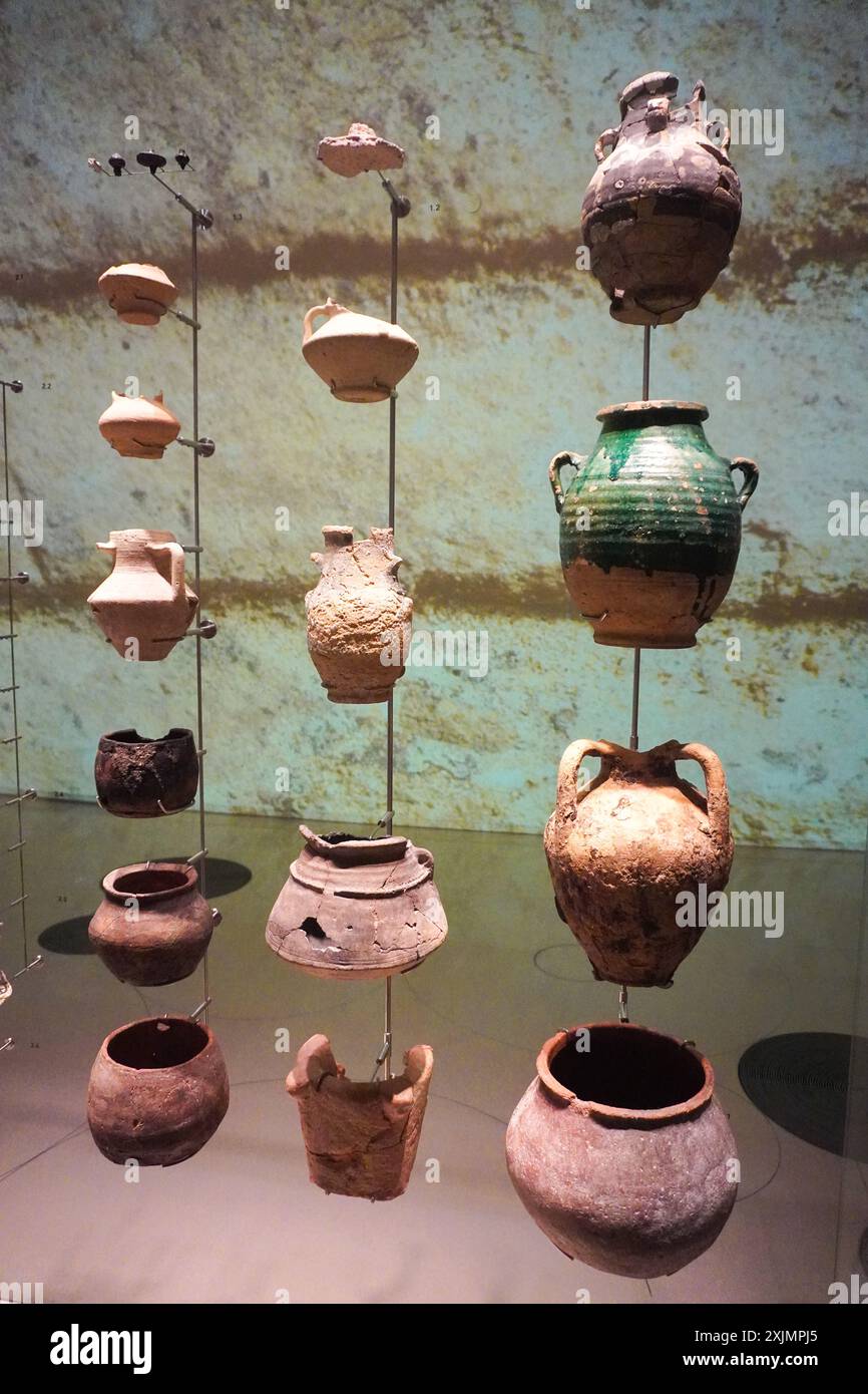 Old vase / cups National Museum of Qatar In Doha, Qatar Stock Photo - Alamy