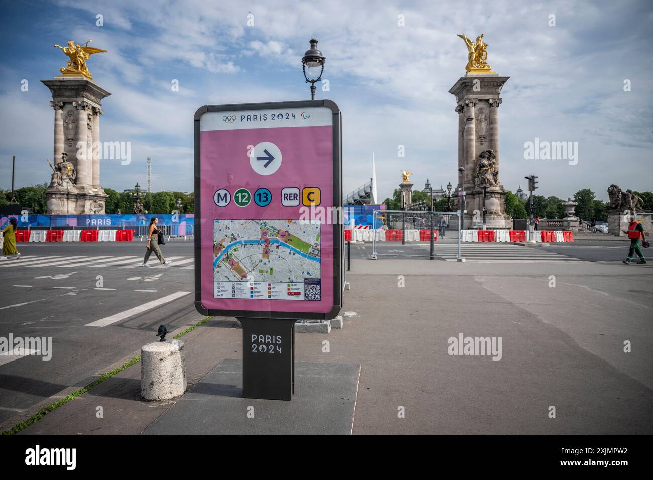 This picture shows the paris metro signage for the Paris 2024 Olympic ...