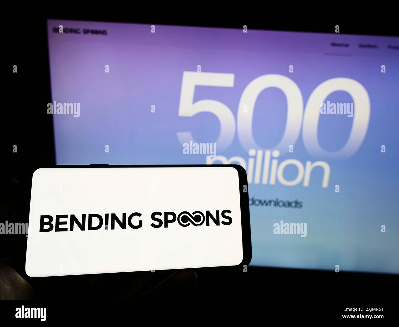 Bending spoons app hi-res stock photography and images - Alamy