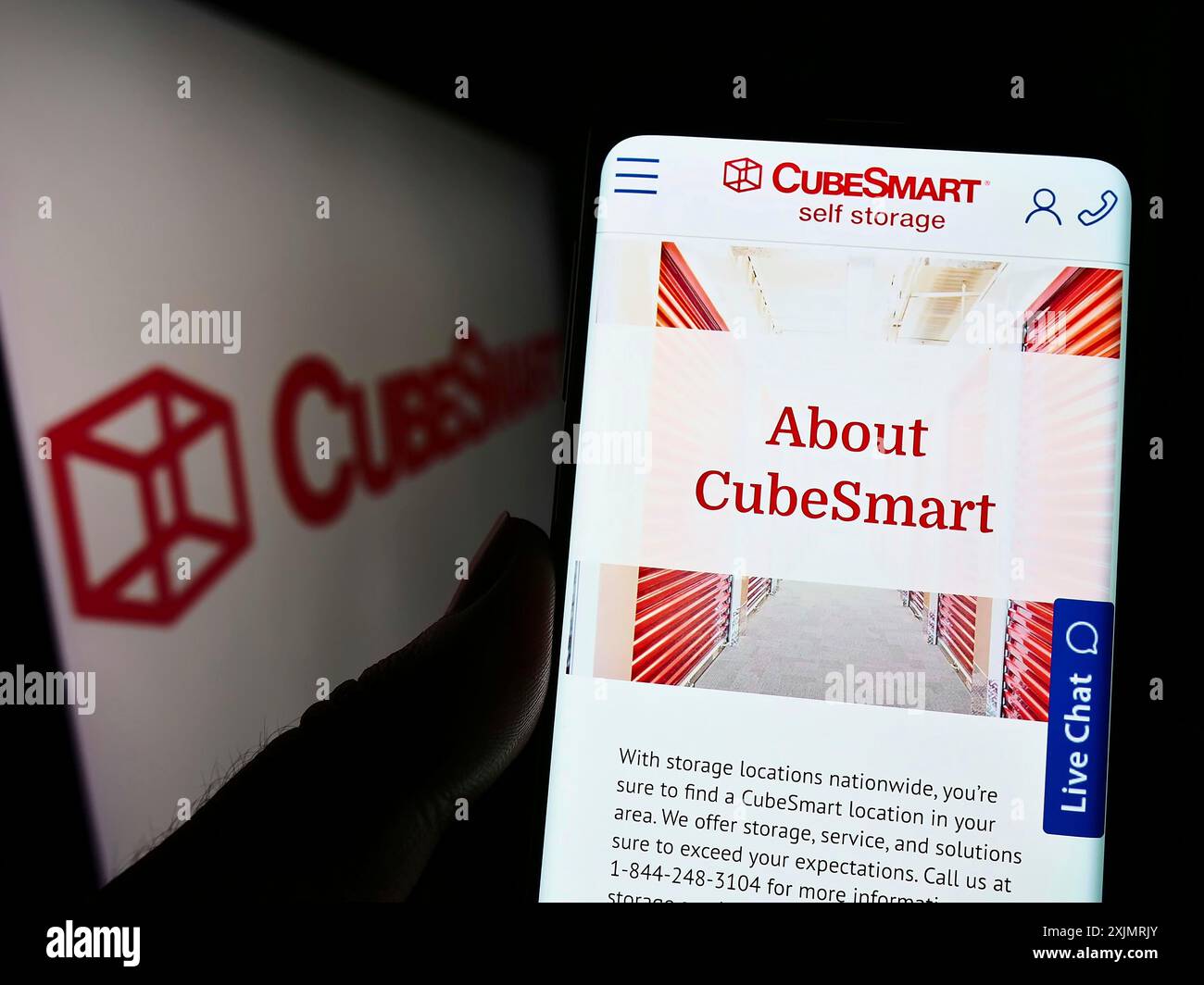 Logo cubesmart hi-res stock photography and images - Alamy