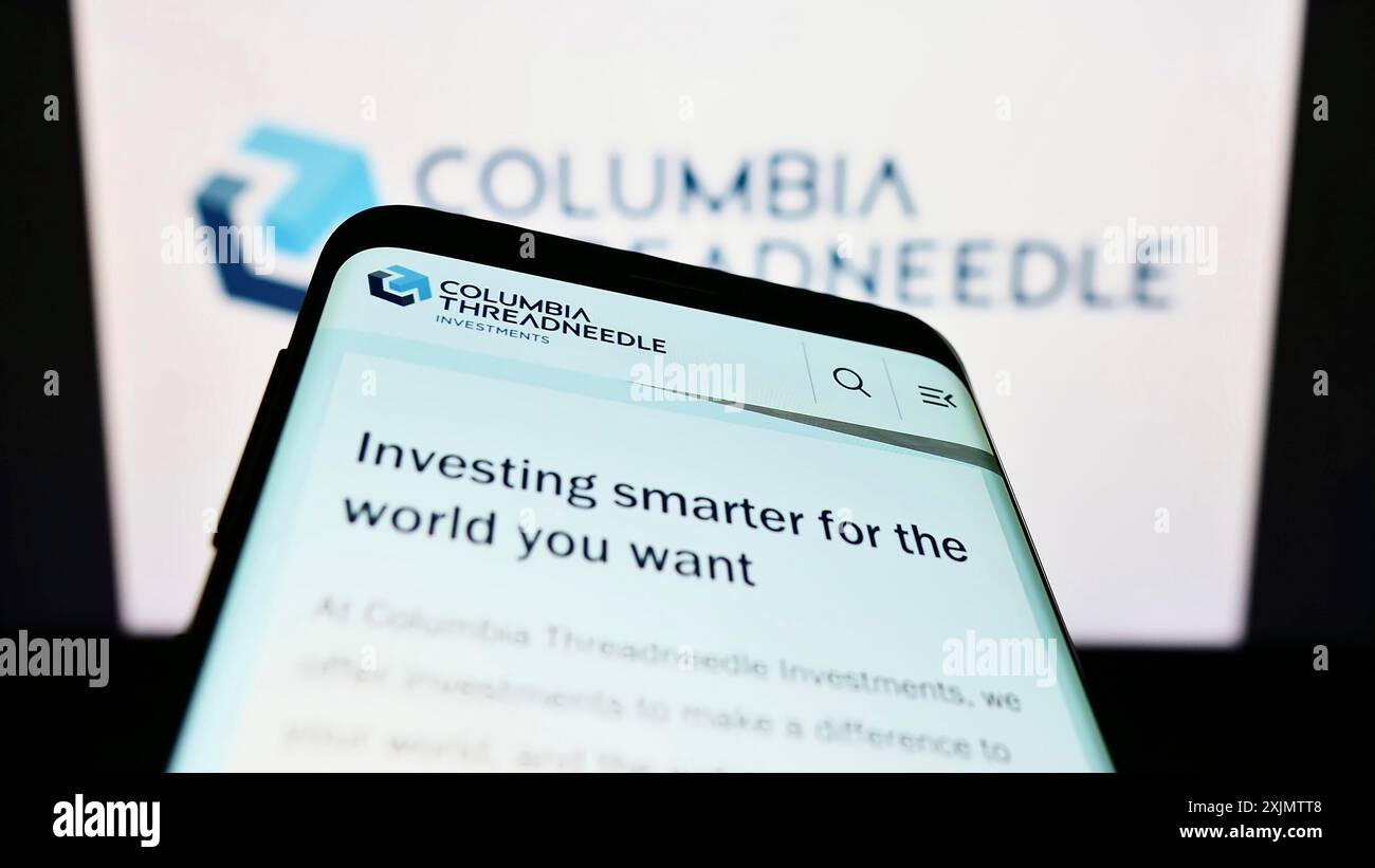 Columbia threadneedle logo hi-res stock photography and images - Alamy