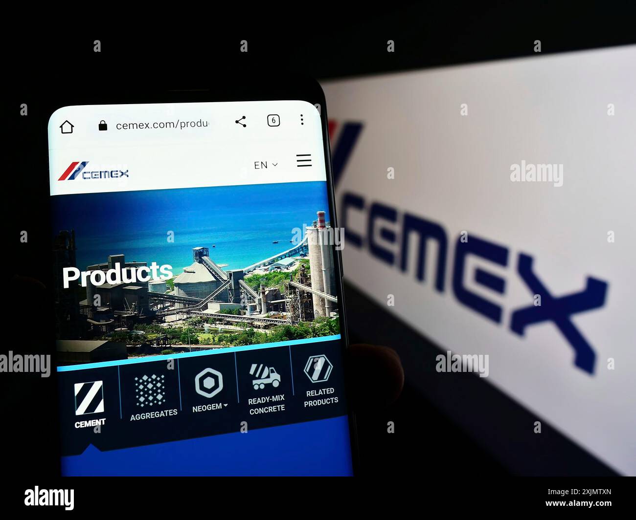 Cemex logo hi-res stock photography and images - Alamy