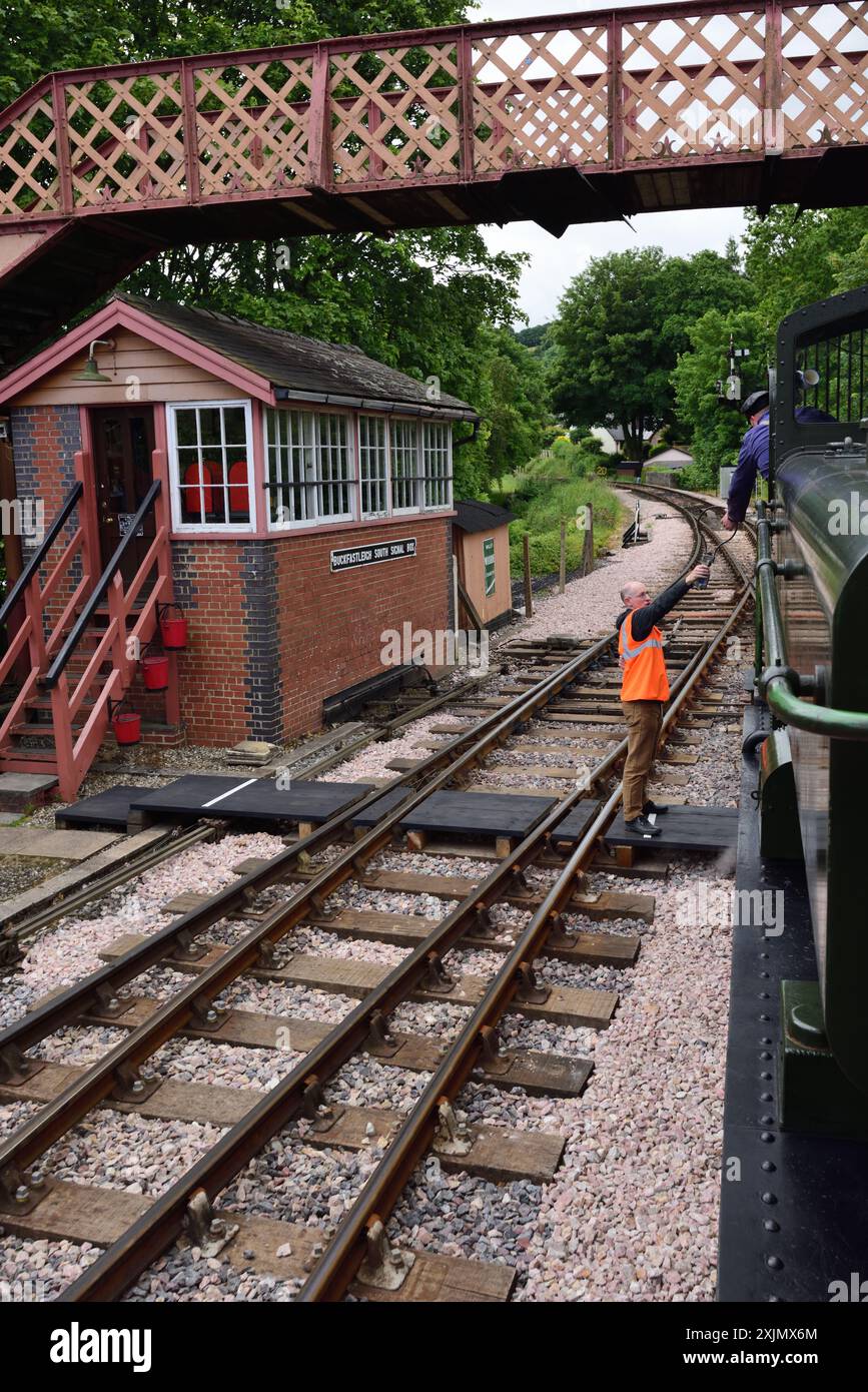 Single line hi-res stock photography and images - Alamy