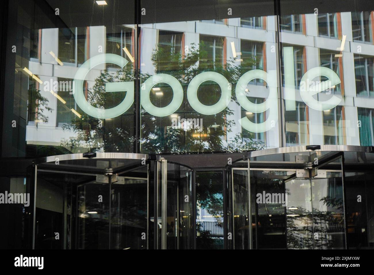 Google logo inside an office building in London, UK Stock Photo - Alamy