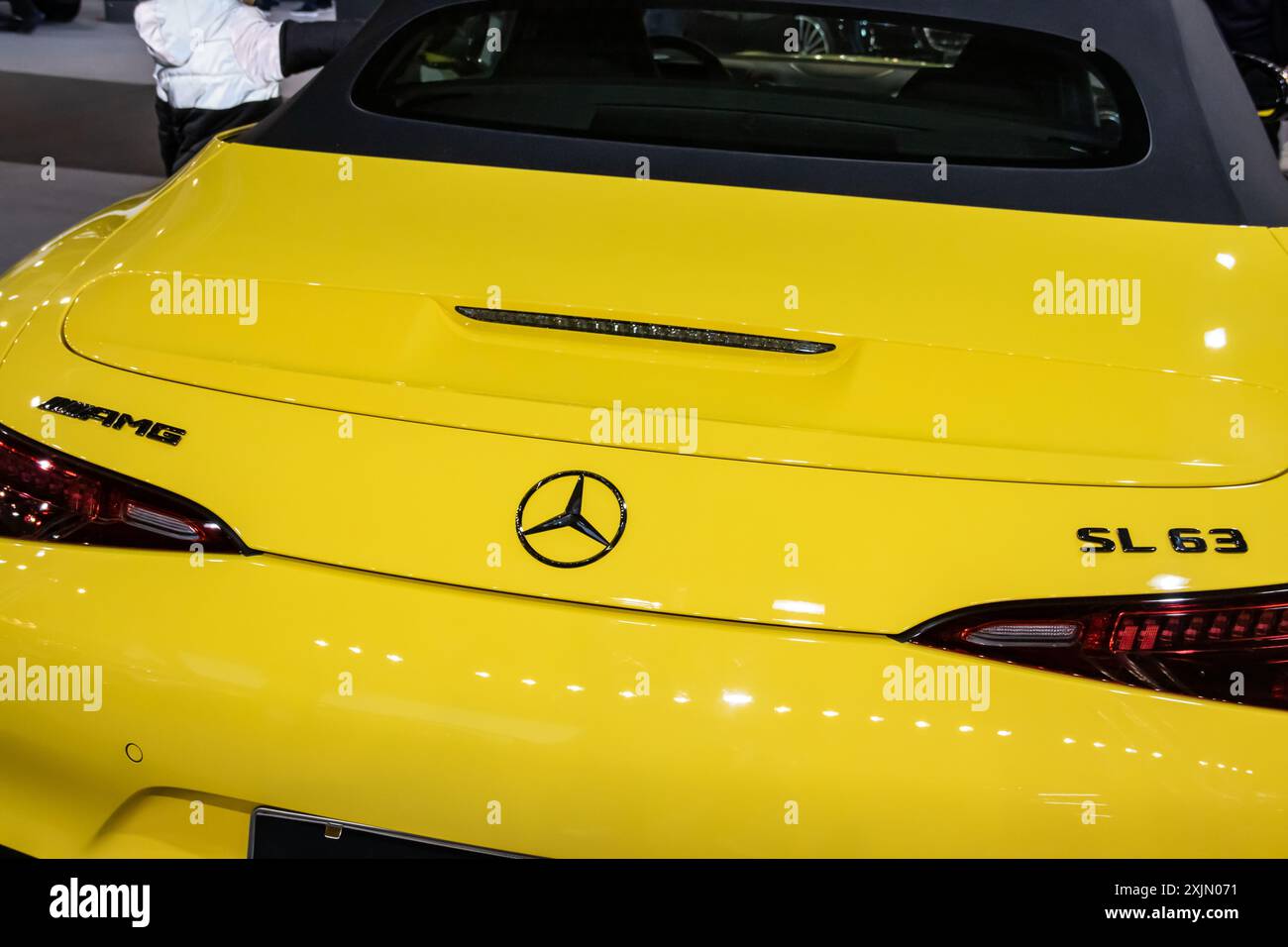 Details of Mercedes Benz SL63 V8 Turbo AMG in yellow is a luxury sports ...