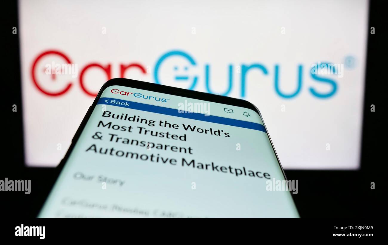 Cargurus logo hi-res stock photography and images - Alamy