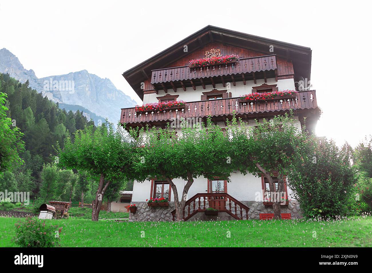 Traditional austrian tirol house garden hi-res stock photography and ...