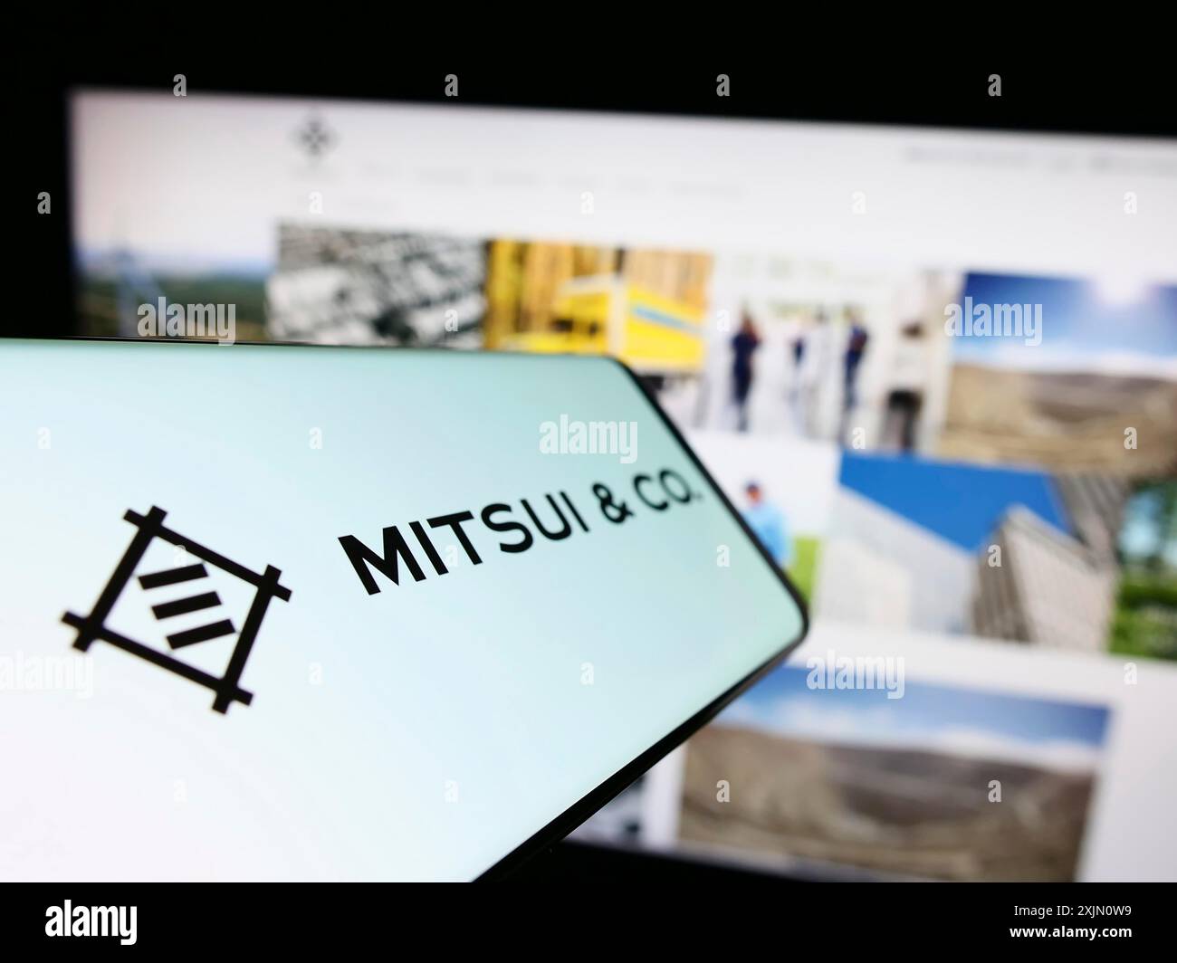 Logo mitsui hi-res stock photography and images - Alamy