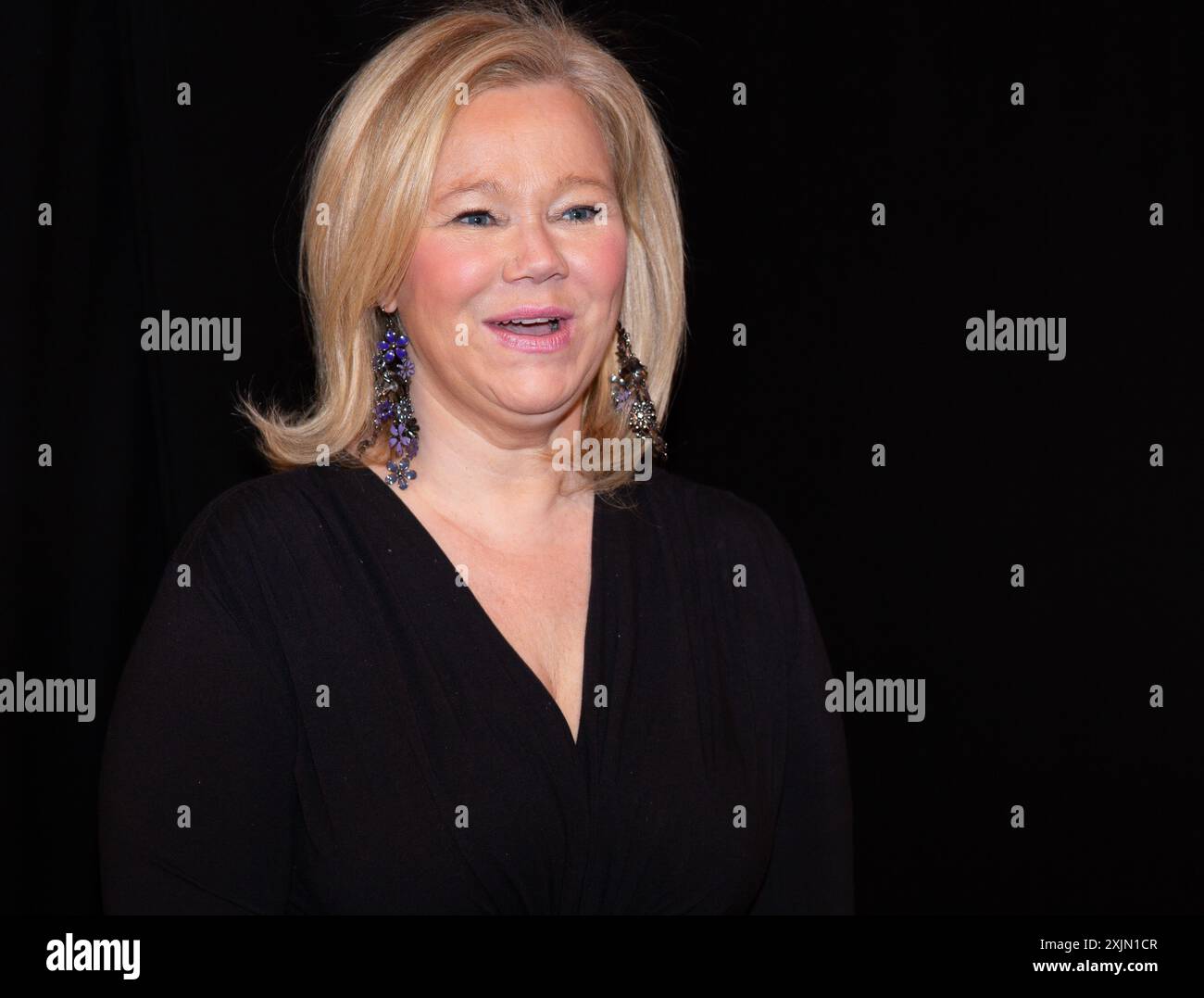 April 20th, 2016 - New York City, USA: Caroline Rhea poses during the ...