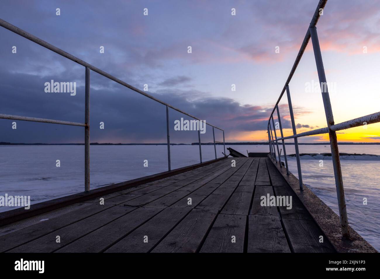 Old pier abandoned sunrise sunset hi-res stock photography and images ...