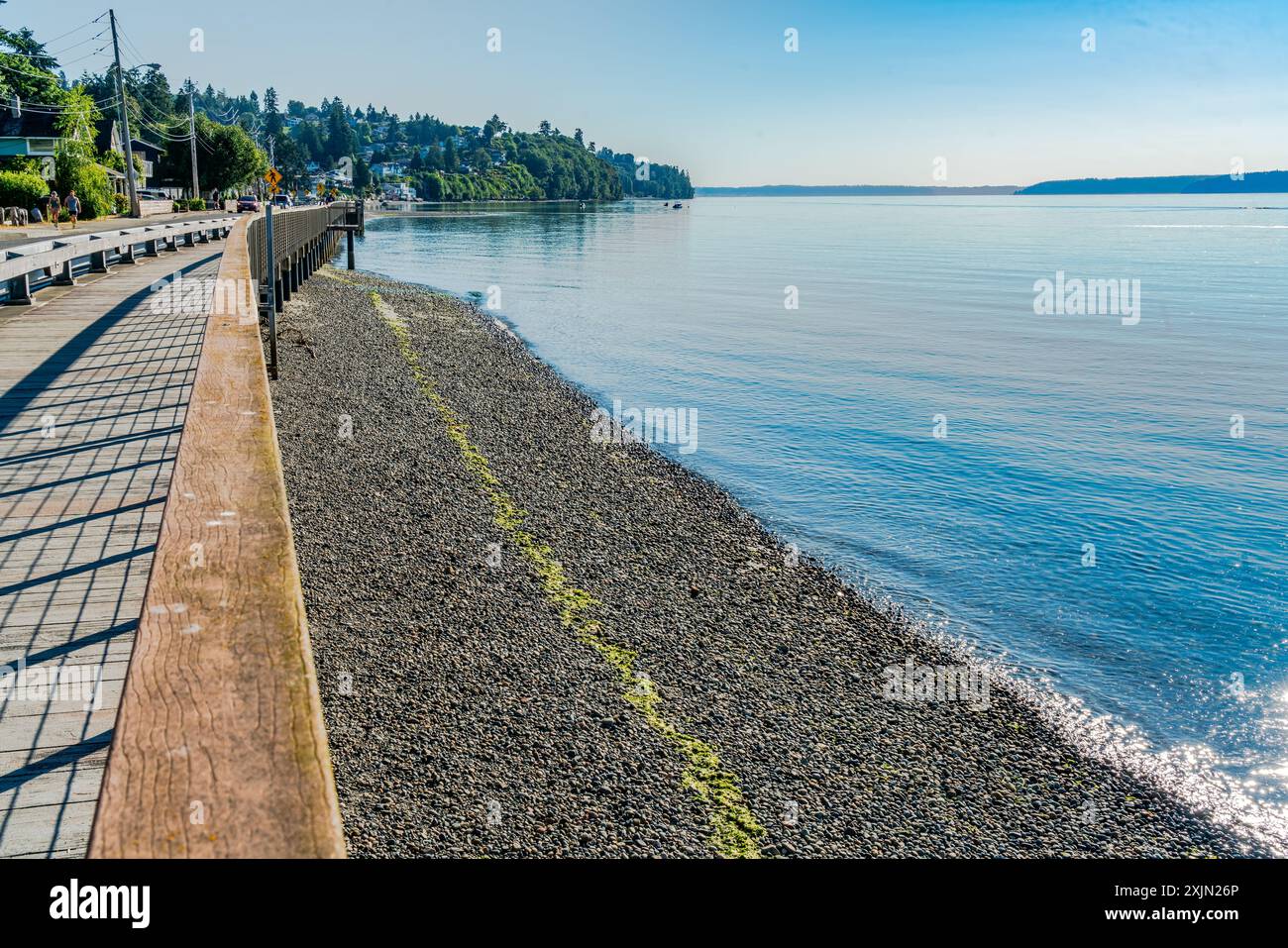A small cove with waterfront homes in Redondo Beach, Washington Stock ...