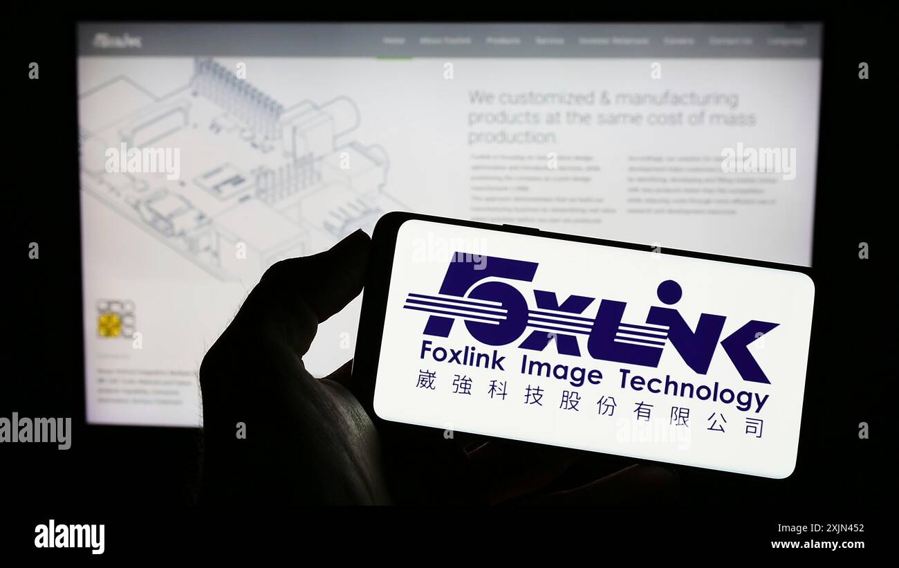 Foxlink logo hi-res stock photography and images - Alamy