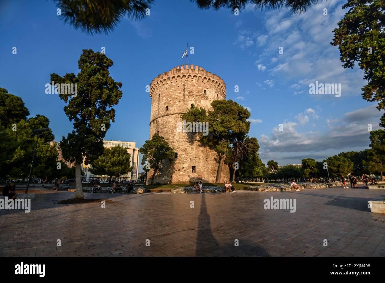White tower landmark thessaloniki hi-res stock photography and images ...