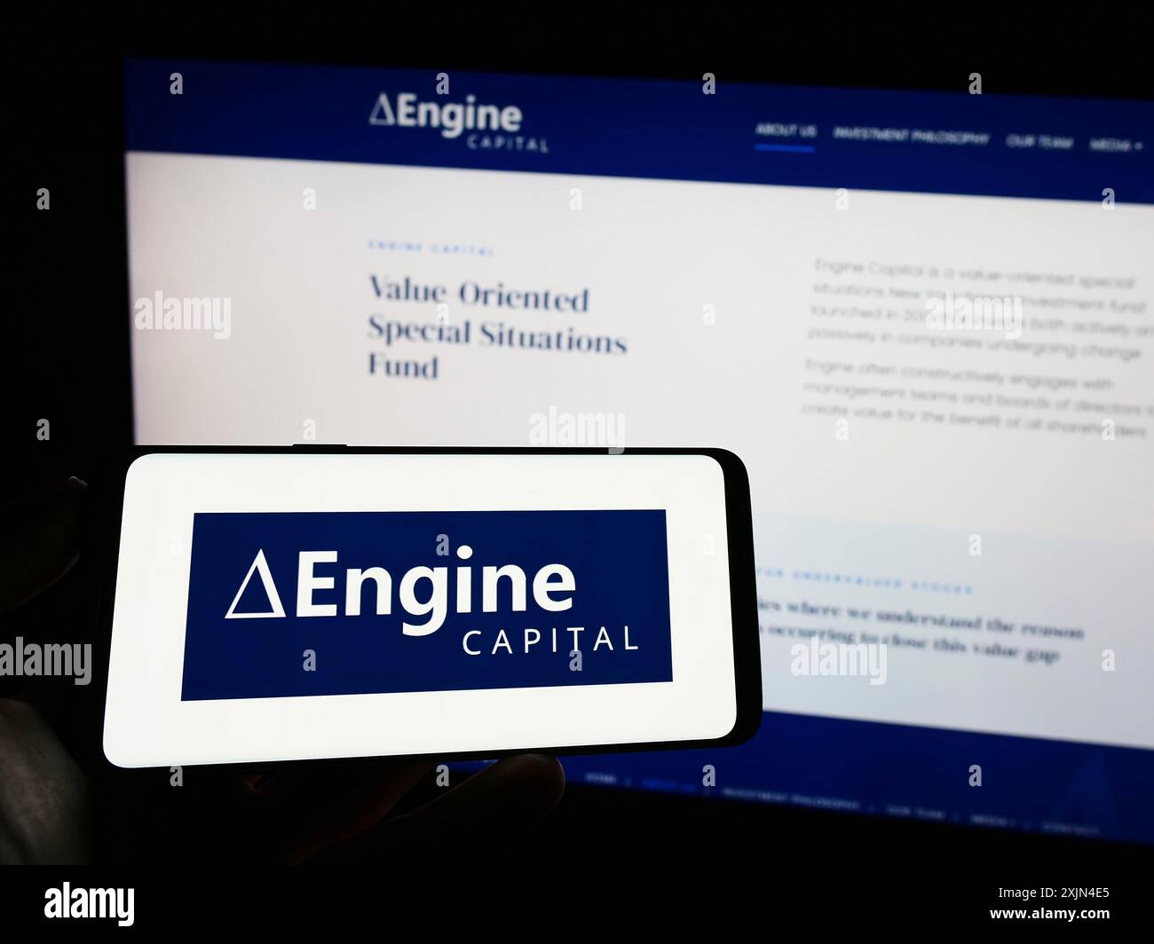 Engine capital management lp hi-res stock photography and images - Alamy
