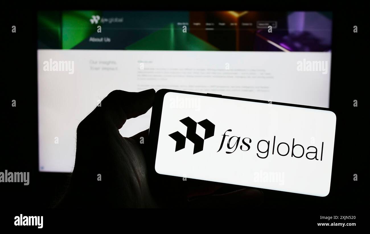 Fgs global logo hi-res stock photography and images - Alamy