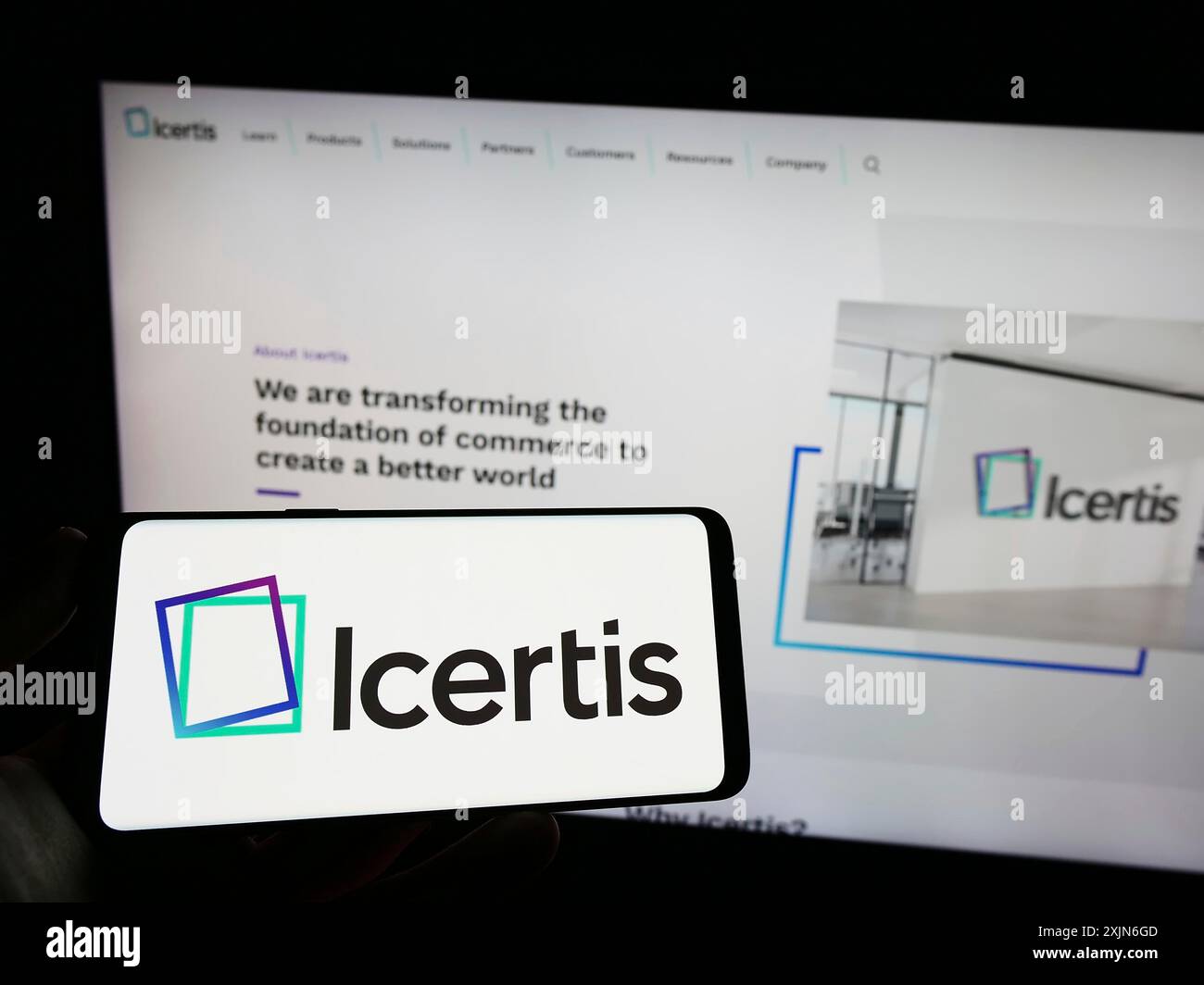 Icertis logo hi-res stock photography and images - Alamy
