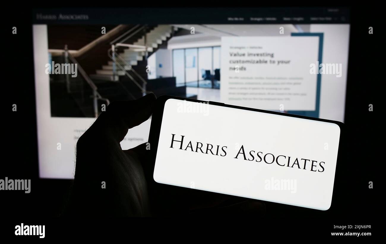 Harris associates lp hi-res stock photography and images - Alamy