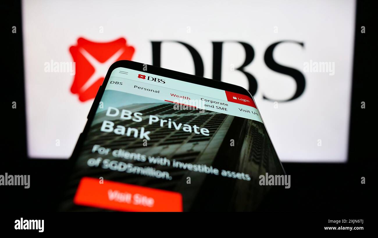 Dbs bank logo hi-res stock photography and images - Alamy
