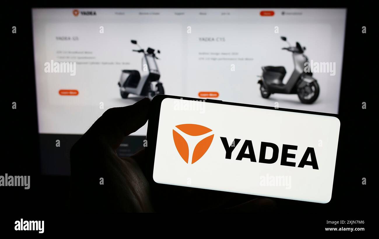 Yadea group holdings ltd hi-res stock photography and images - Alamy